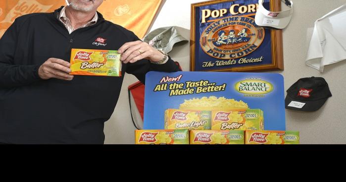 Siouxland Chamber honors American Pop Corn president