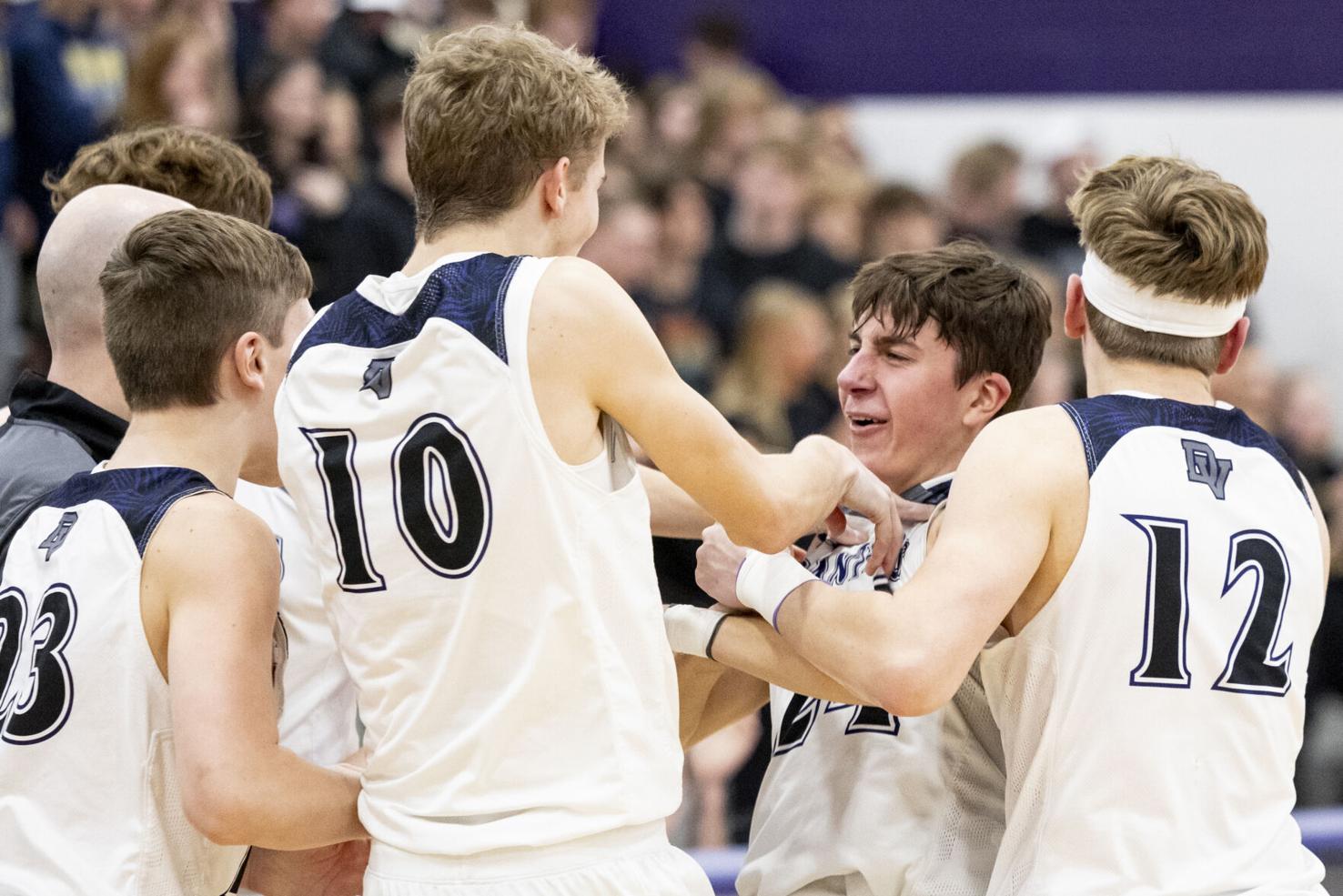 Photos: Dakota Valley vs Tea Area basketball