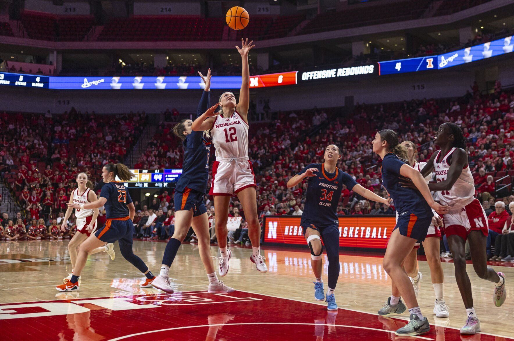 Nebraska women’s basketball beats Illinois 81-75