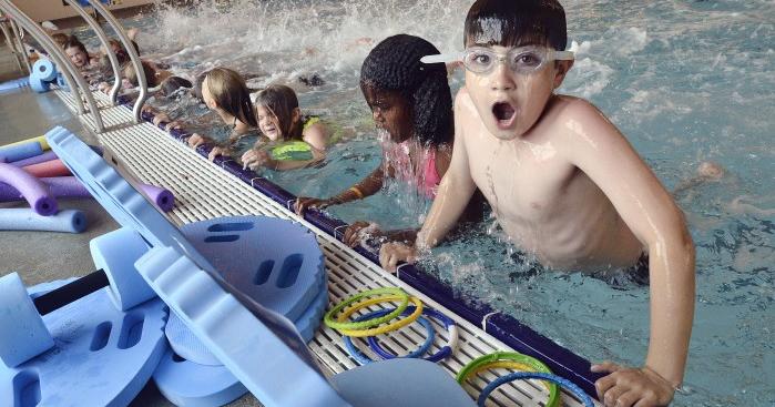 Photo: South Sioux City pool participates in World’s Largest Swimming ...