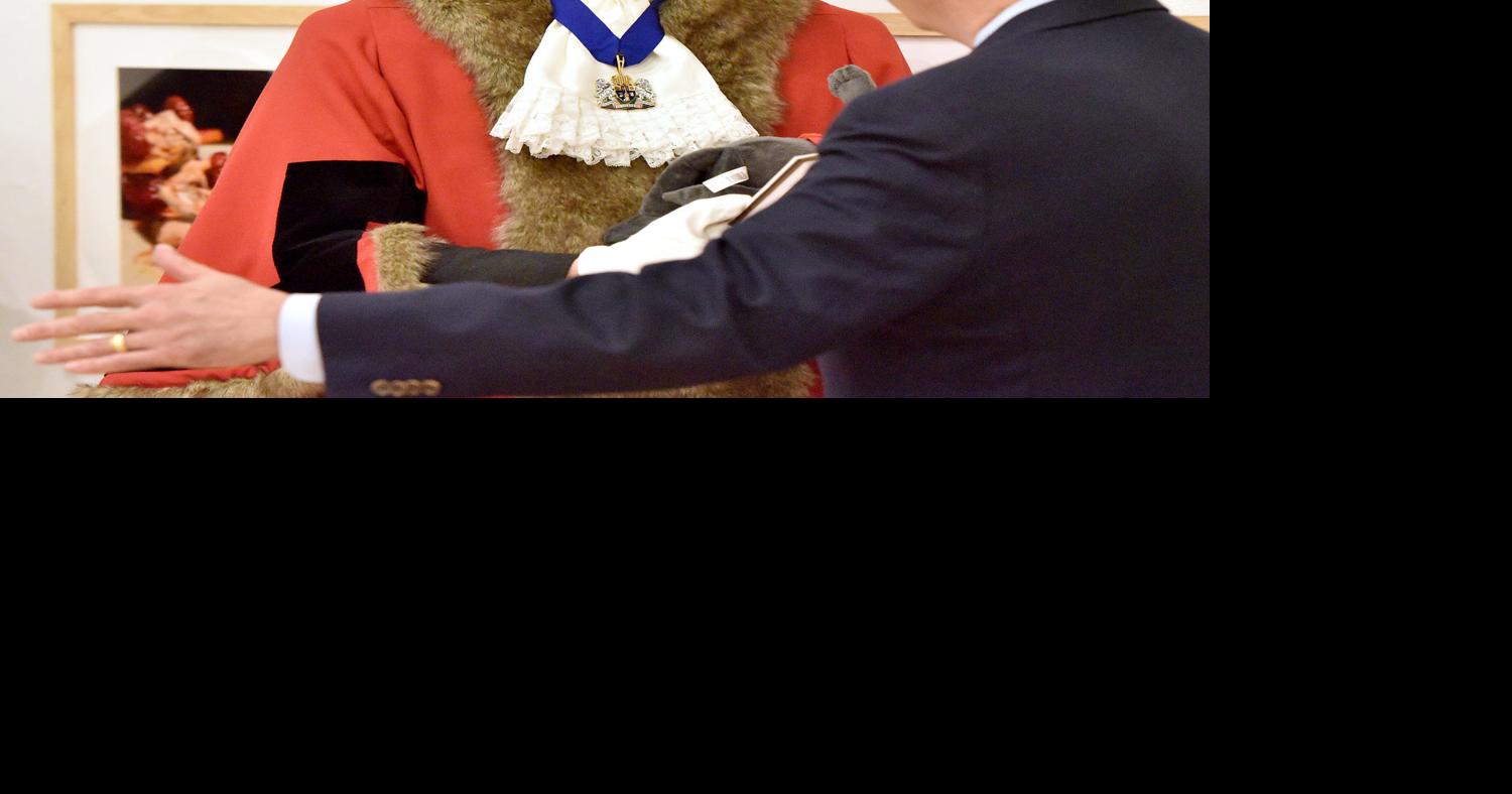 Churchill great-grandson invites USD marching band to London New Year's ...