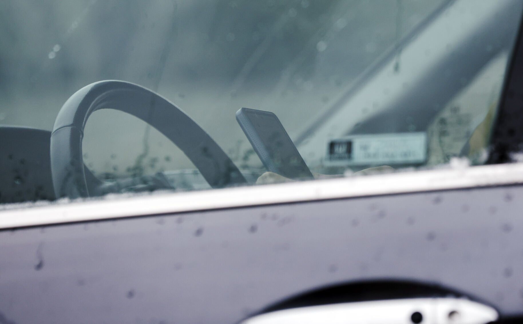 Hands-free driving fines, tax credit overhaul in Iowa takes effect with ...