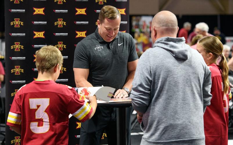 Cyclone tailgate tour sioux city
