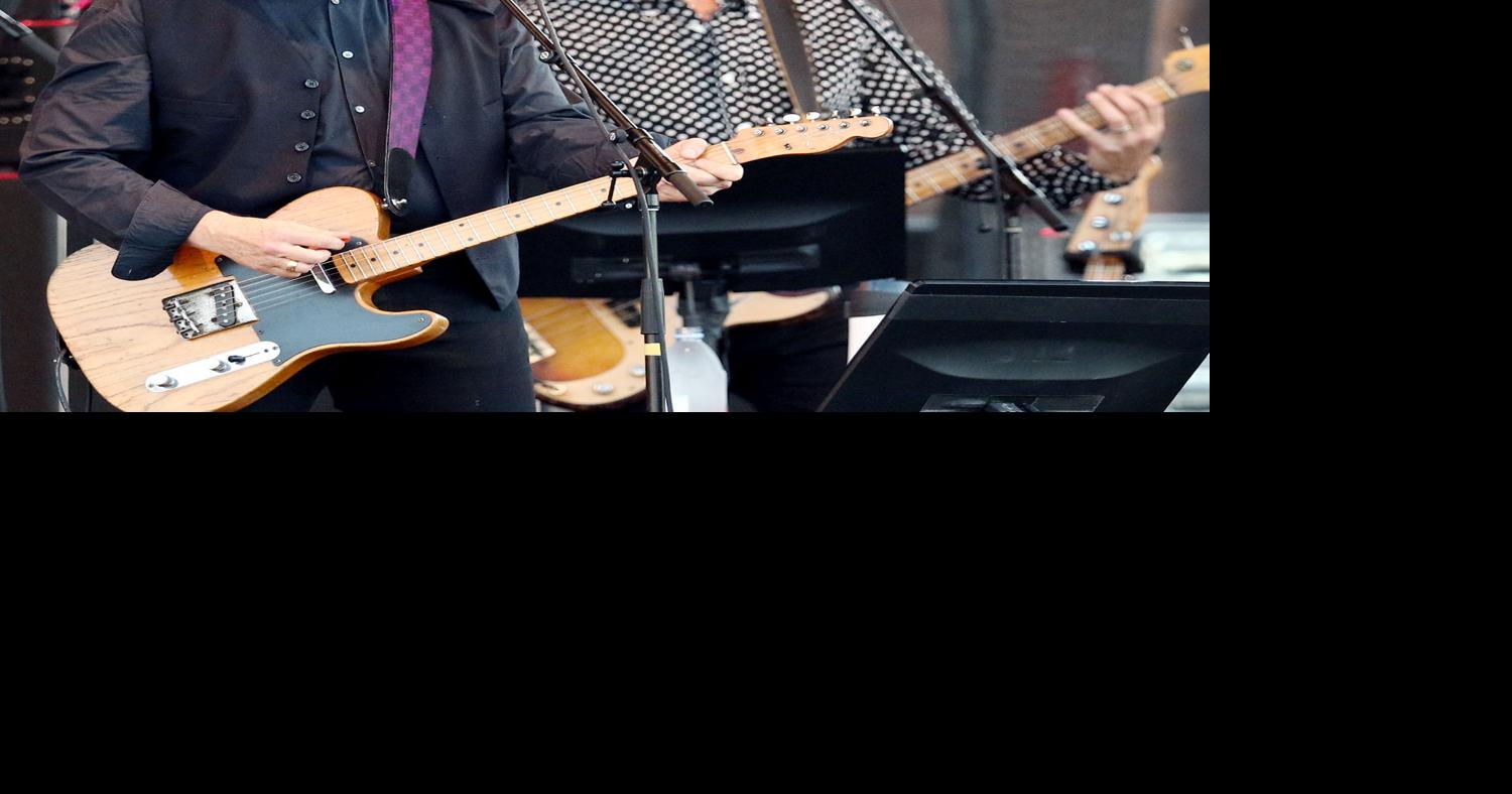 REVIEW: Crowd wants more of Costello, and he obliges