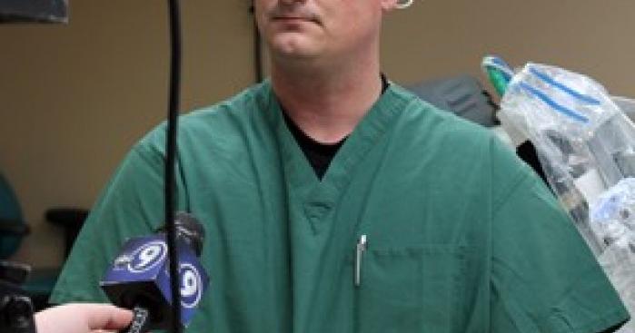 Mercy dedicates robotic-surgery operating room