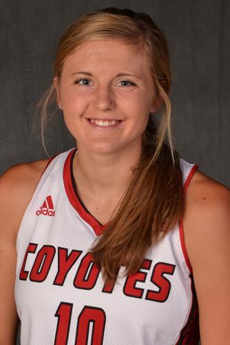 Arens sisters shine in Coyote victory