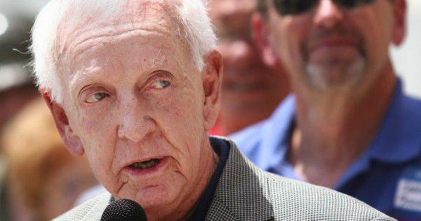 Flight 232 captain to speak at Iowa conference