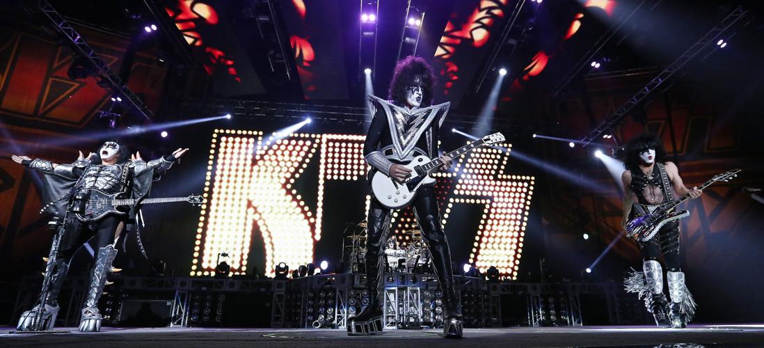 Photos: KISS concert