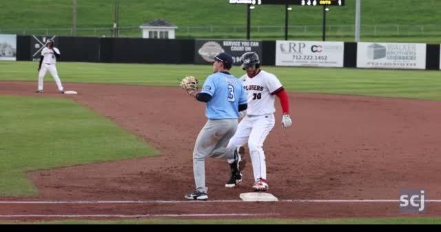 Sioux City Explorers' Nick Franklin extends hit streak