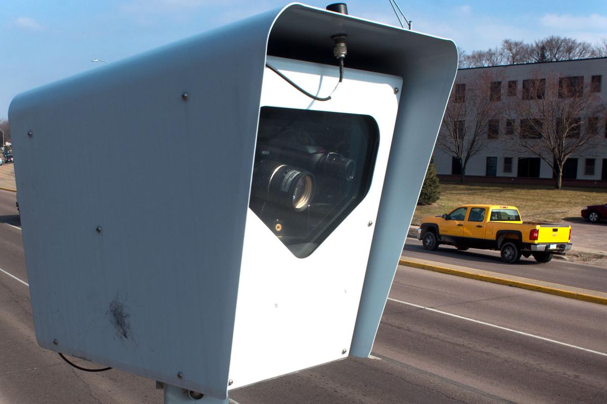 Lawmakers again look at limiting traffic cameras