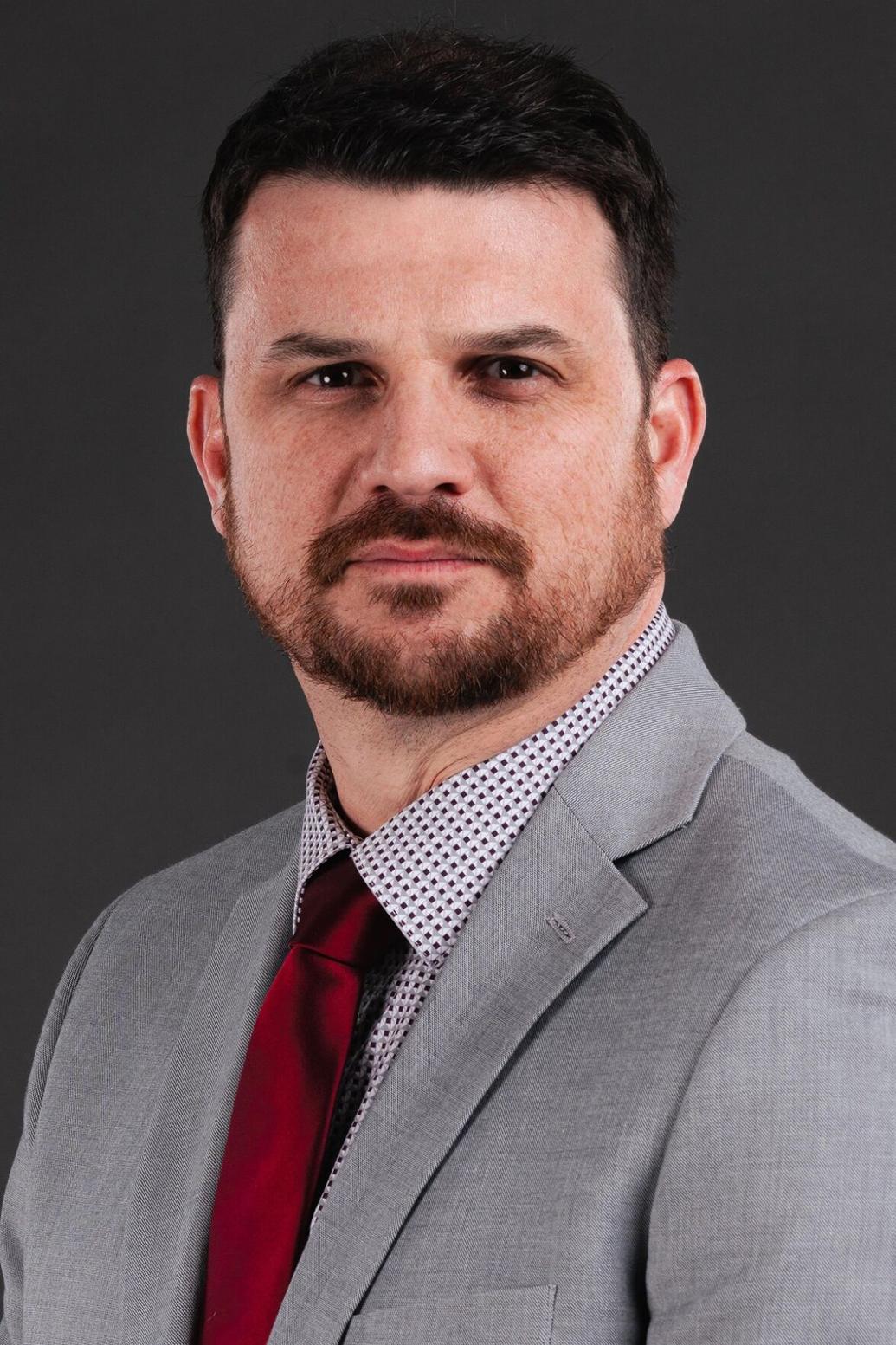 Nielson steps down as USD football HC, Johansen takes over