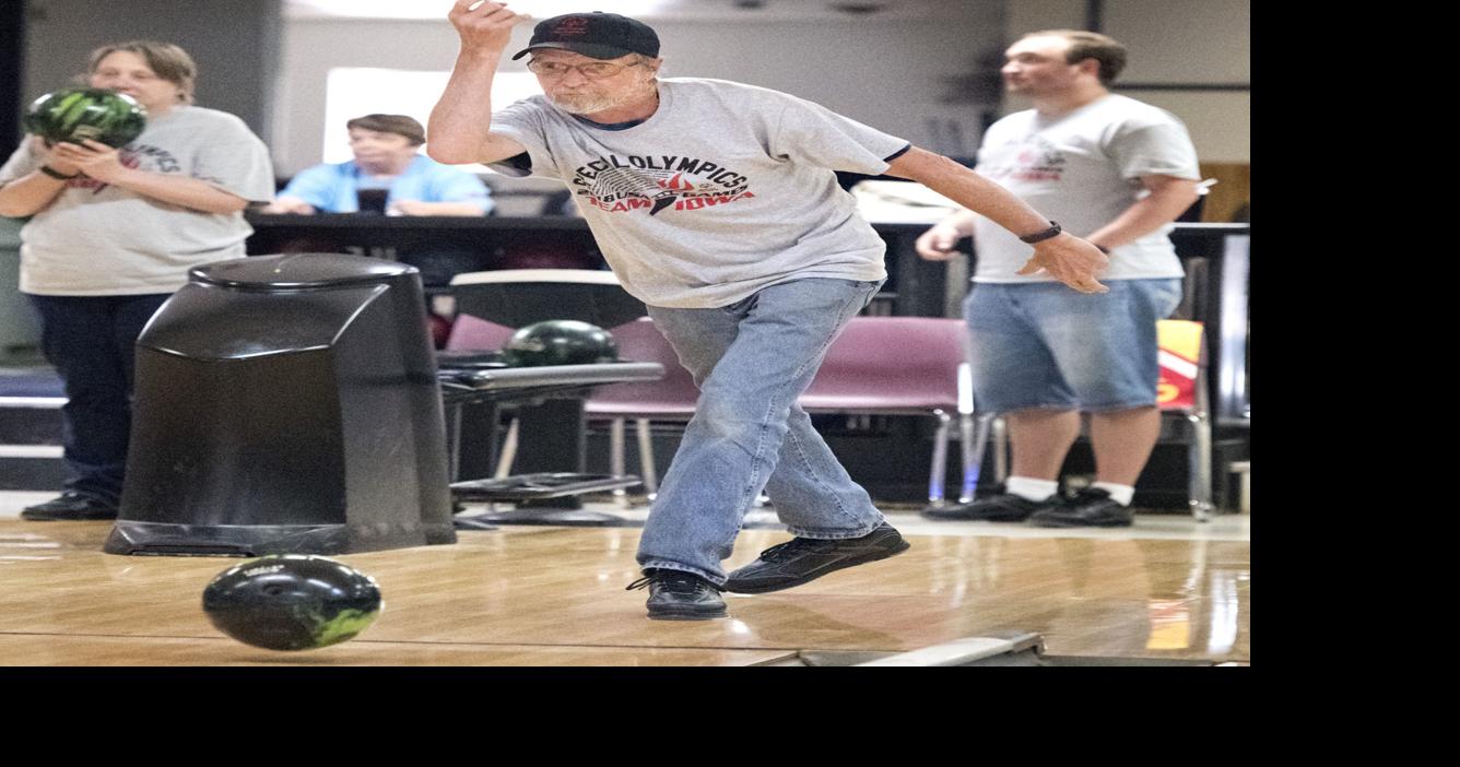 Iowa's only Special Olympics bowling team to compete in Seattle