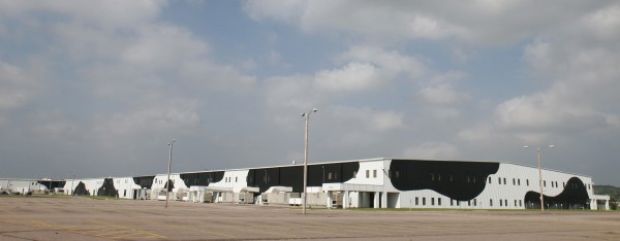 Before novice computer buyers had Apple Stores, they had Gateway ...