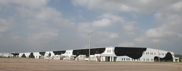 150 ICONS: Gateway cow spots achieved global fame : Siouxland History