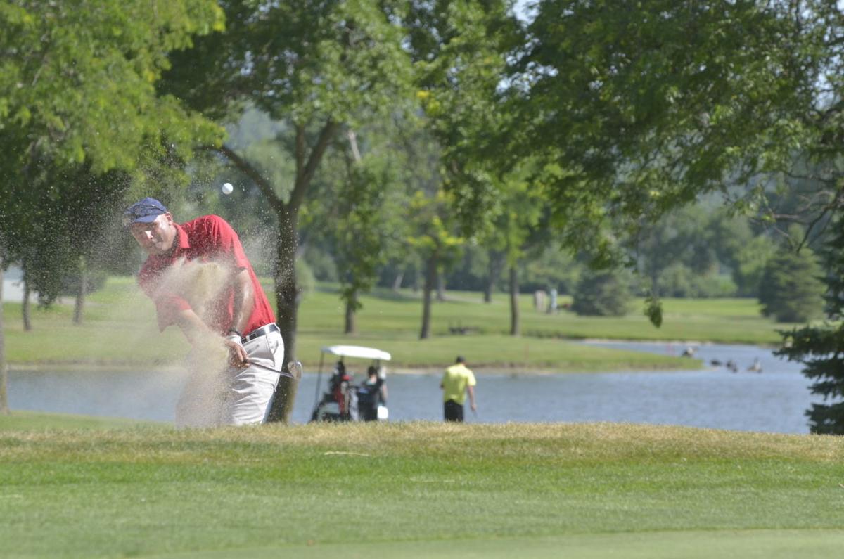 Fields becomes first to win three straight River-Cade titles | Golf ...
