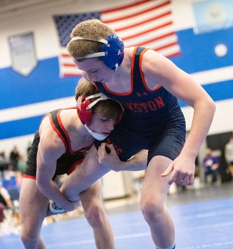 PREP WRESTLING: Alcester-Hudson's Logan Serck knocks off No. 1; Dakota ...