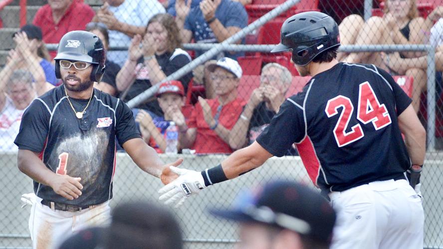 Fans taking notice of Sioux City Explorers' success