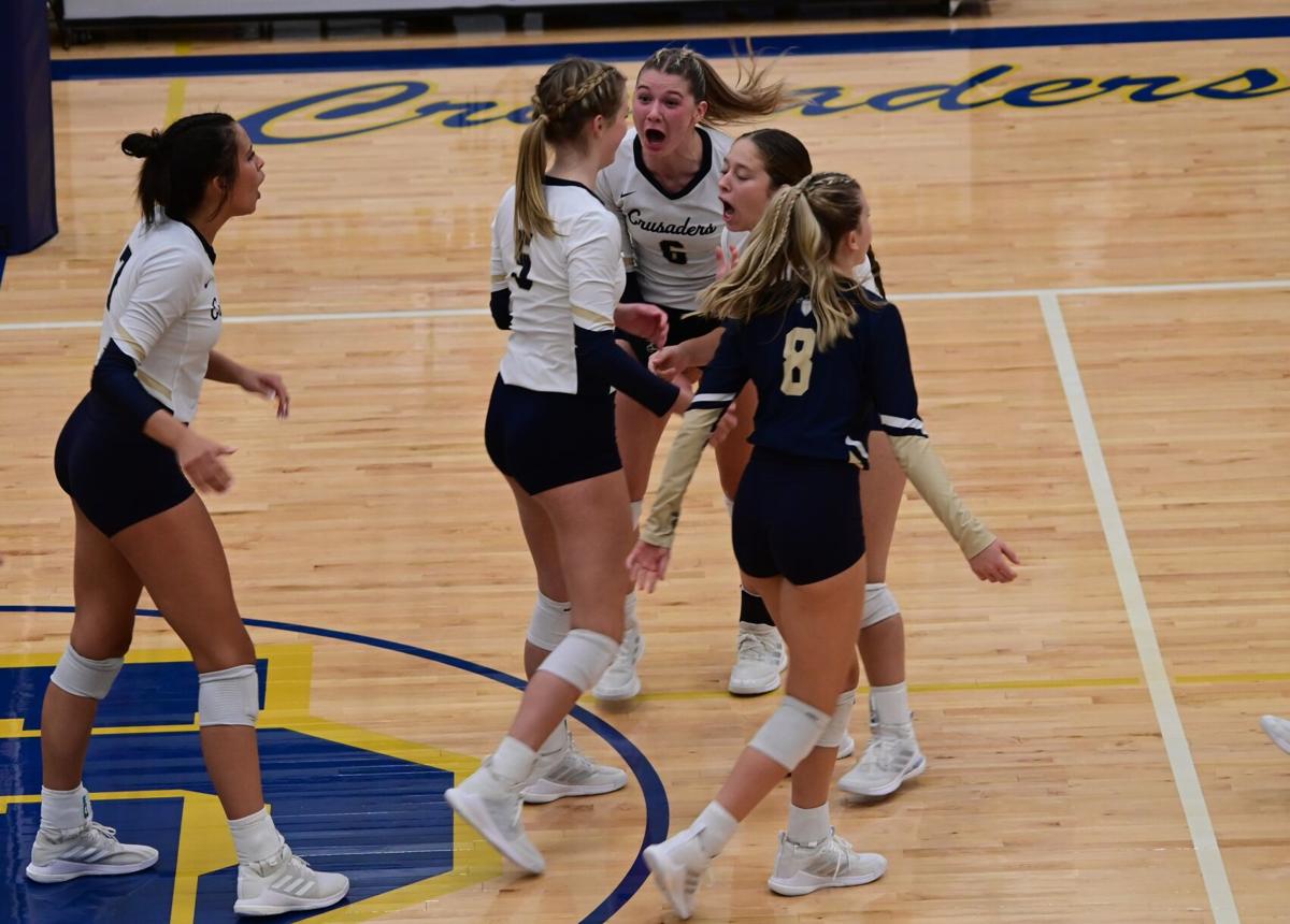 Volleyball: Heelan, Western, MOC-FV, Cherokee advance