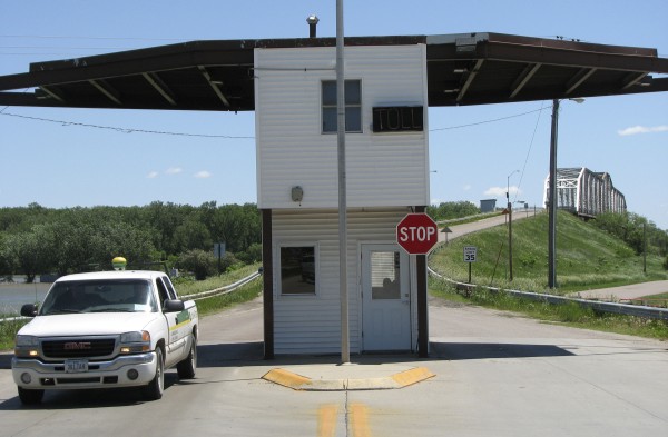 Free bridge crossing may take unexpected tolls on Decatur, Neb.