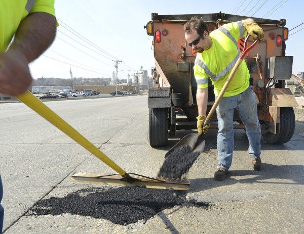 Sioux City repainting street lines, crosswalks