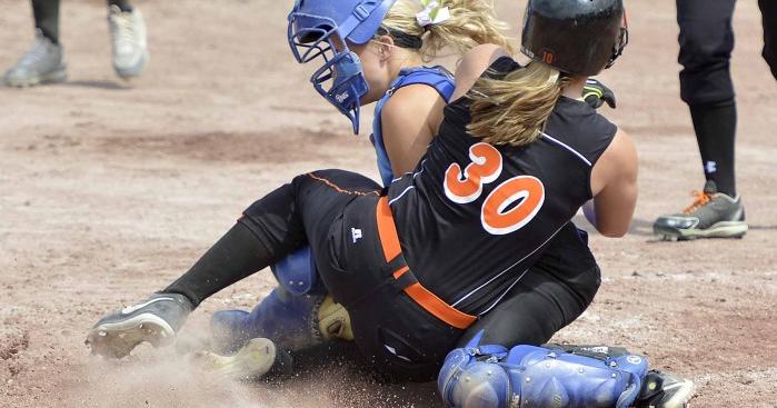 Warriors see title chances slip away late