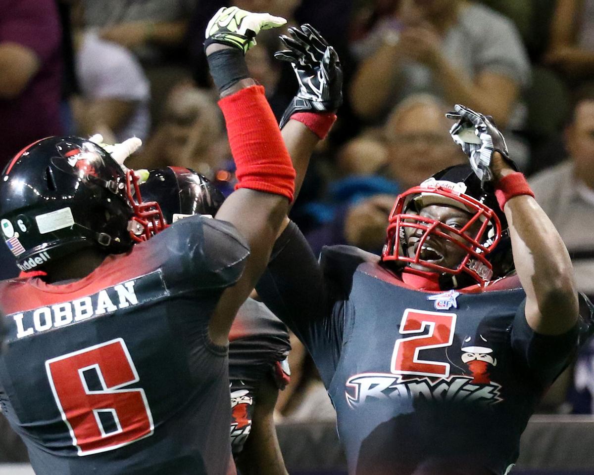 Bandits use past success to build strong future