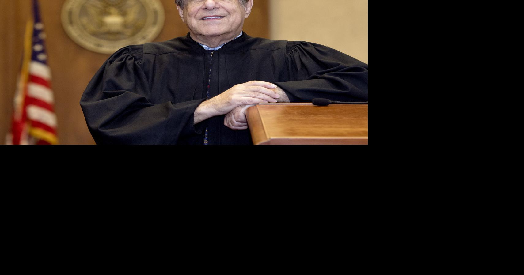 Sioux City federal judge Bennett retiring from bench to teach full time