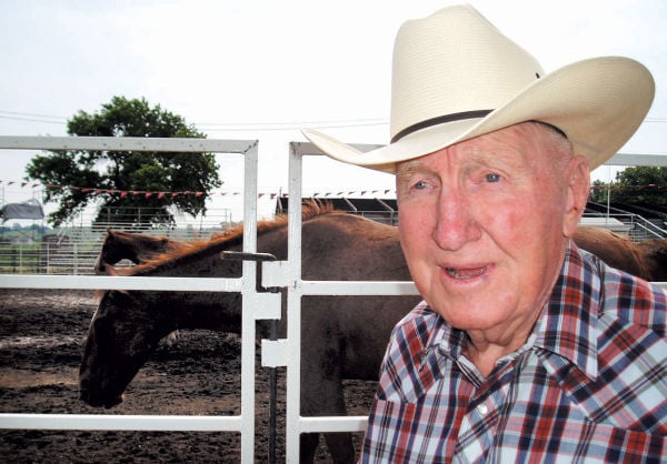 Hall of Famer from Peterson, Iowa, leaves rodeo legacy