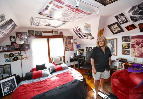 Requiem for a guitar hero