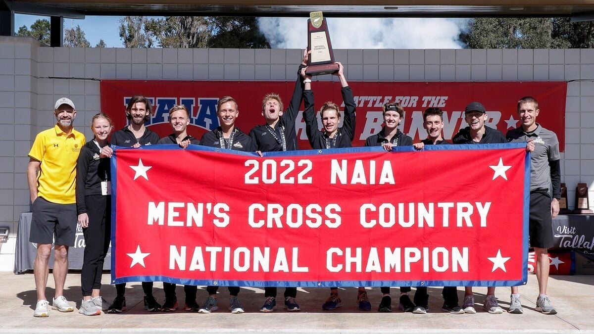 Dordt University men's cross country wins national title