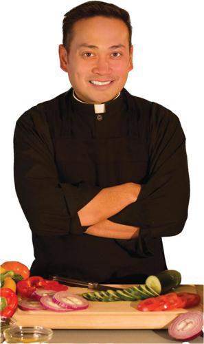 'Cooking Priest' to headline Sioux City Catholic schools fundraiser