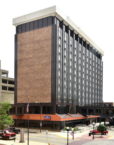 Howard Johnson hotel sells for $4.5 million; may take new brand name