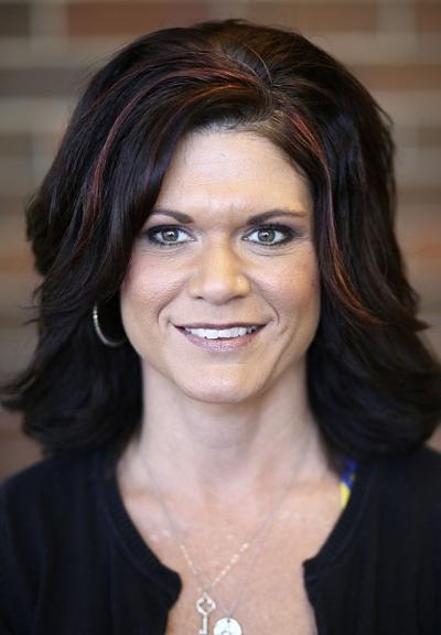 Salon adds cosmetologist