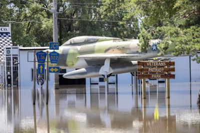 FEMA teams going door-to-door in Correctionville Saturday
