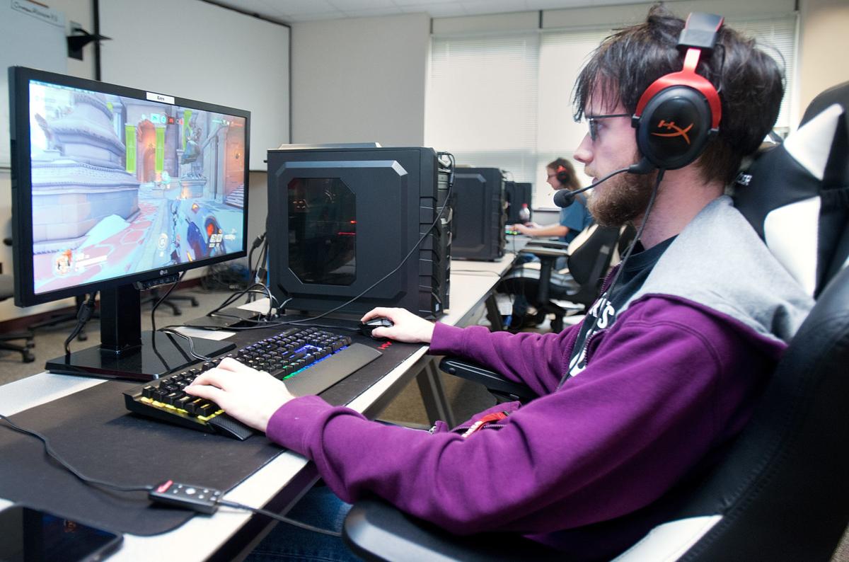 Morningside College eSports team competes in national video game tournament