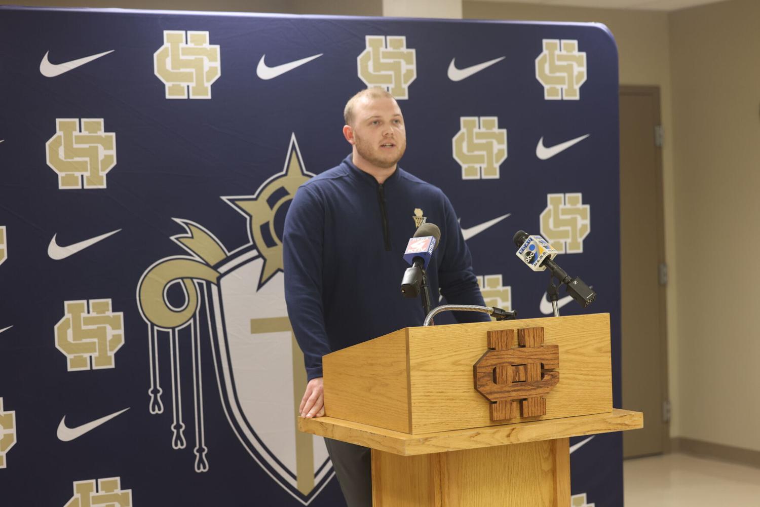 Trystan Cummins to coach Bishop Heelan boys basketball