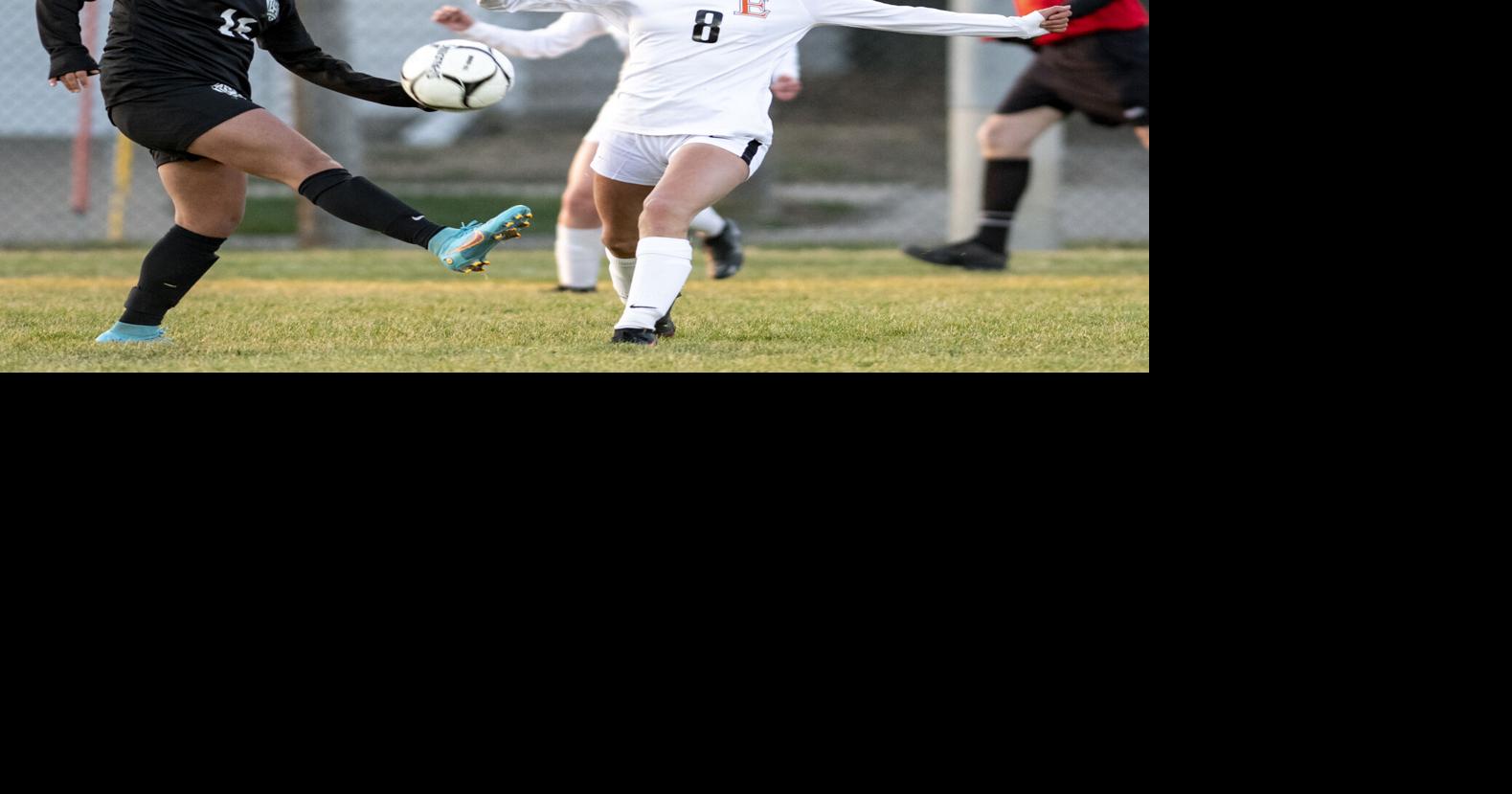 Siouxland girls soccer: West outdistances South Sioux City; Heelan