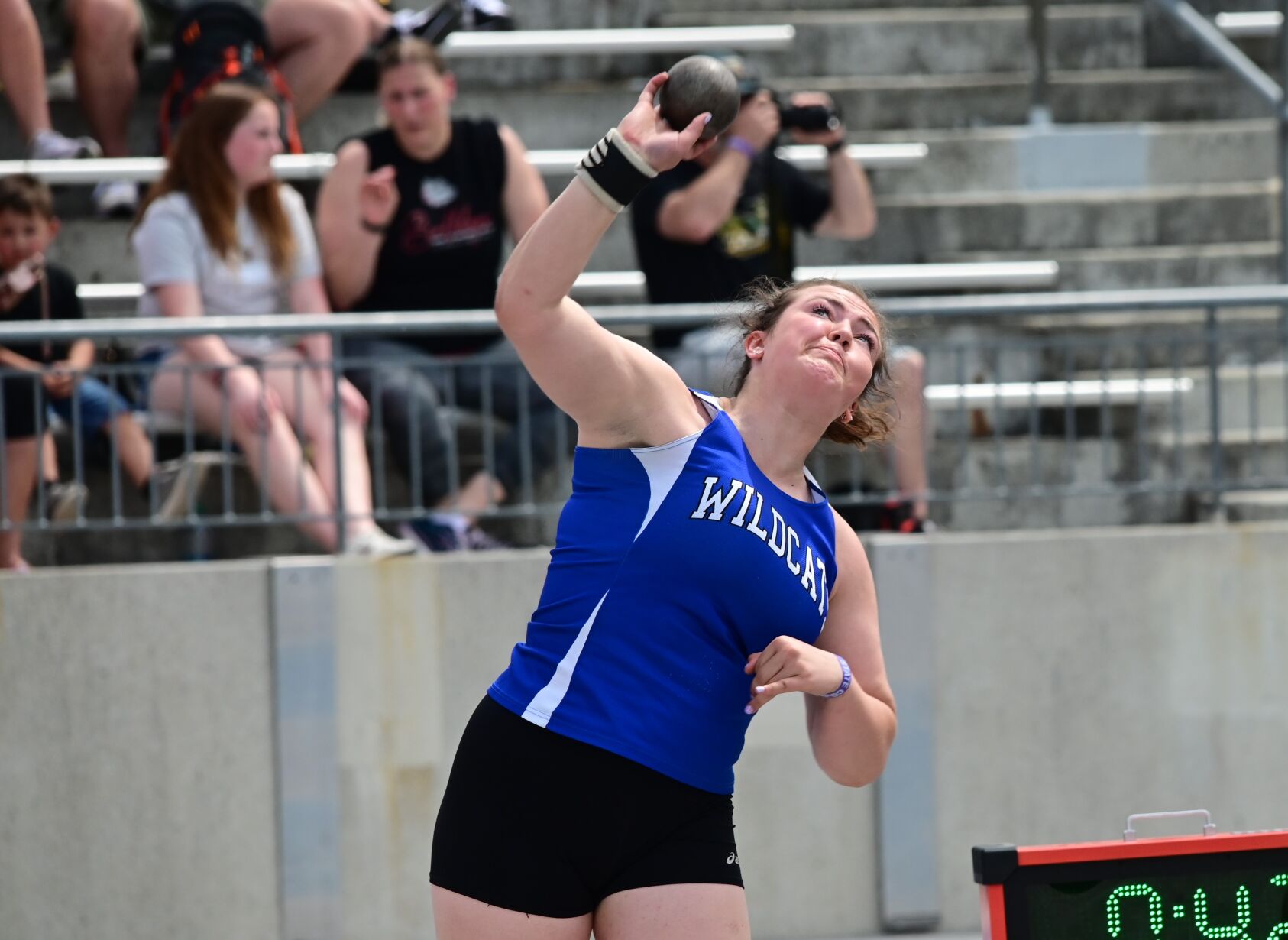 Throwers, SC East lead Drake Relays qualifiers, hopefuls