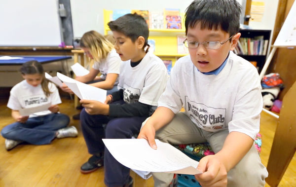 Hunt Elementary School students learn Gettysburg Address