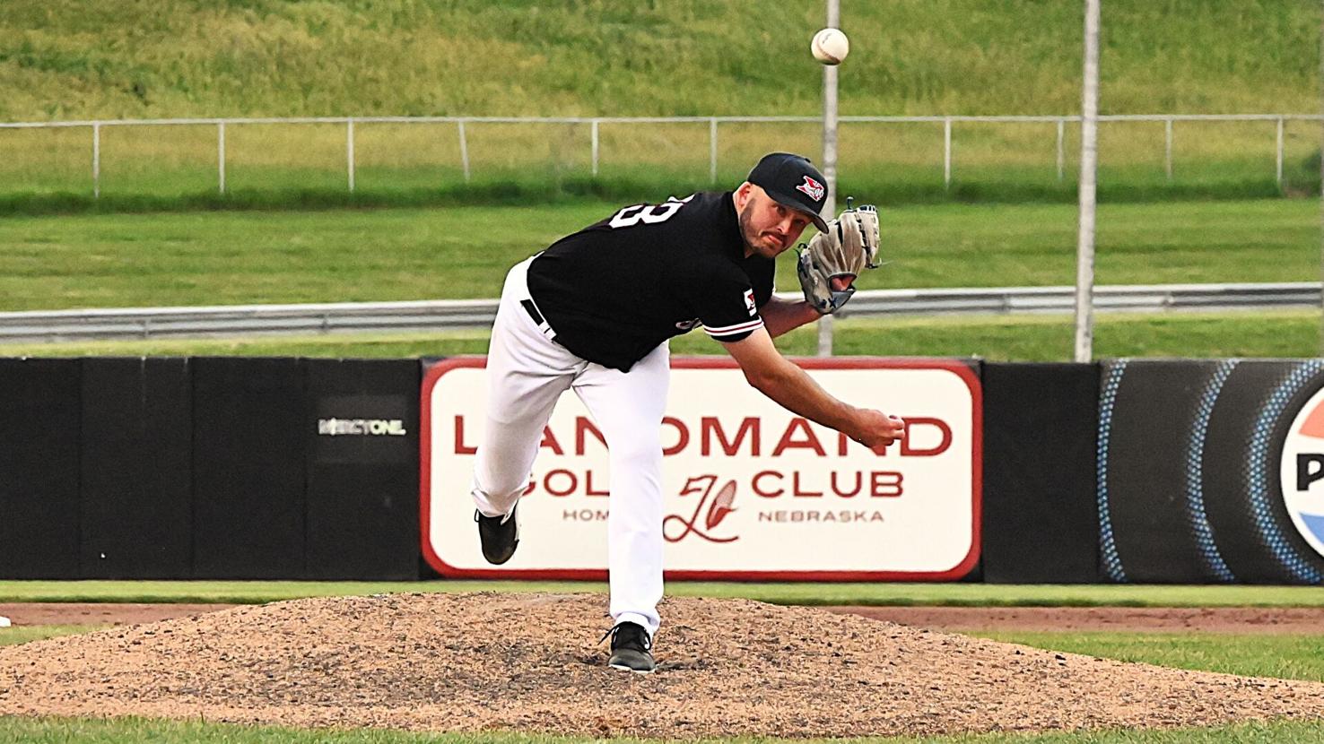 AA Baseball: X's win 2 over Lincoln on Knowles walk-off