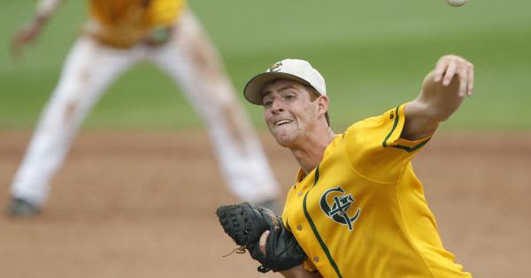 Gehlen gets one-hitter from Wiltgen to advance to semis