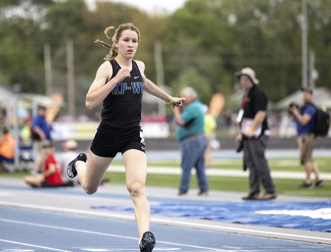 Sioux City North revels in 4x800 relay championship