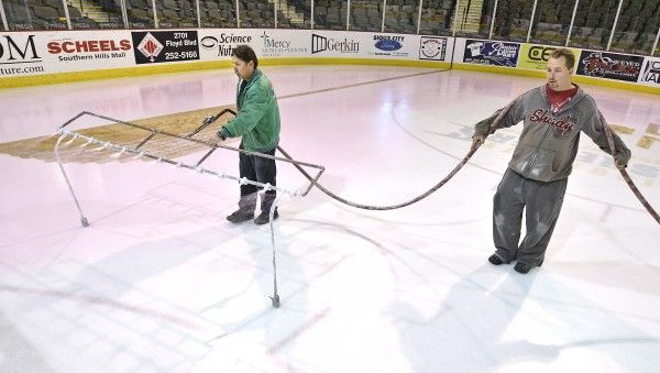 PHOTOS: Pink in the Rink returns