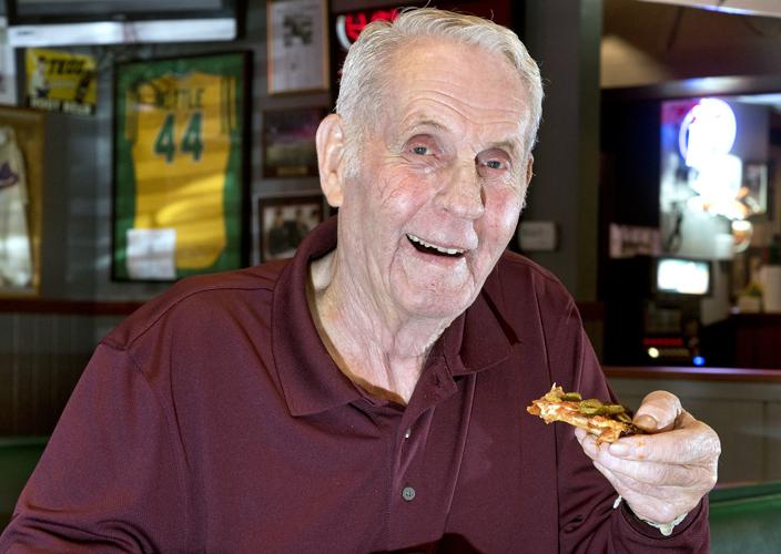 Prince of pies: Roe celebrates 40 years of pizza in Sioux City