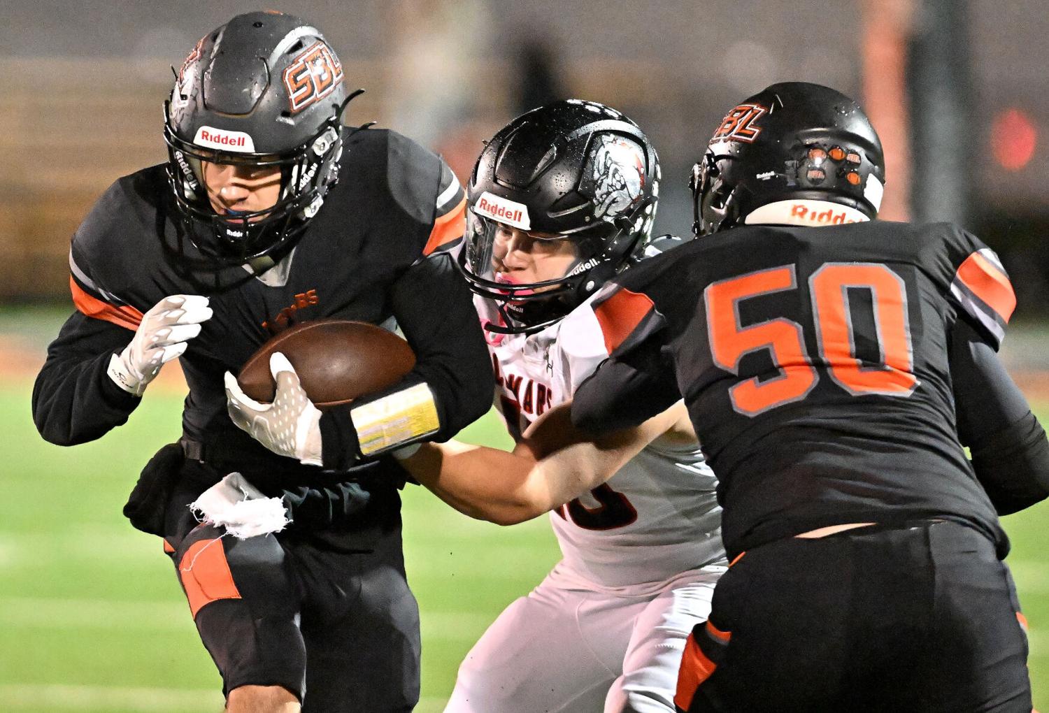 Sergeant Bluff-Luton playoff train rolls right past Le Mars football