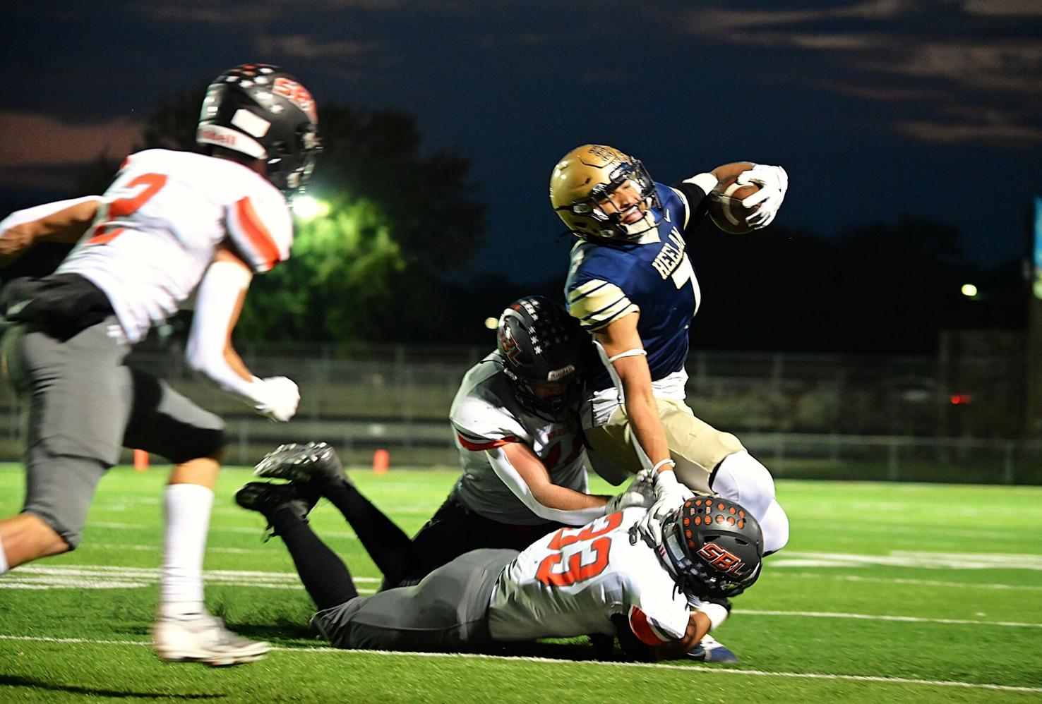 High school football: No. 2 SB-L takes down No. 4 Heelan in 3A district ...