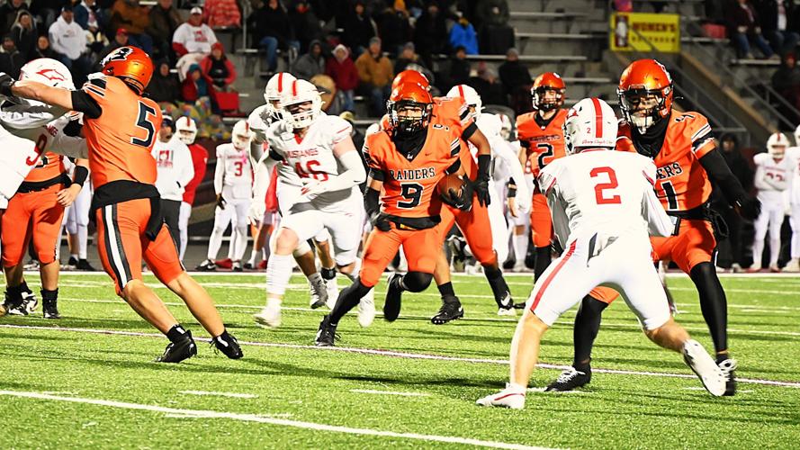 Early lead sets tone for East win over DCG in 5A playoffs