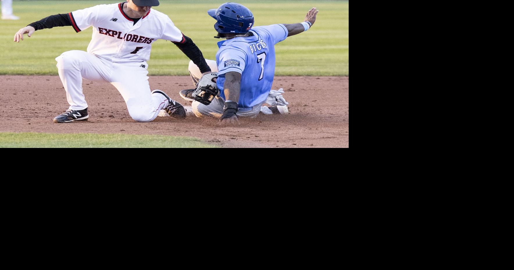 PHOTOS: Explorers vs Dockhounds baseball