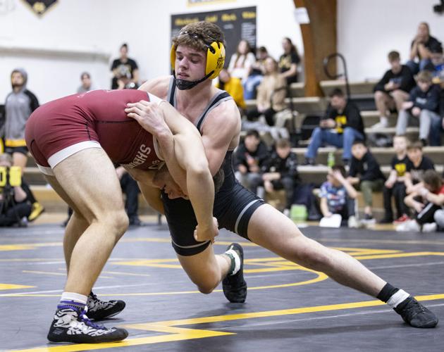 High school wrestling: Hinton clinches state berth in 1A