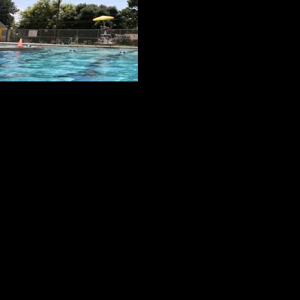 Free Friday night swims at Sioux City pools